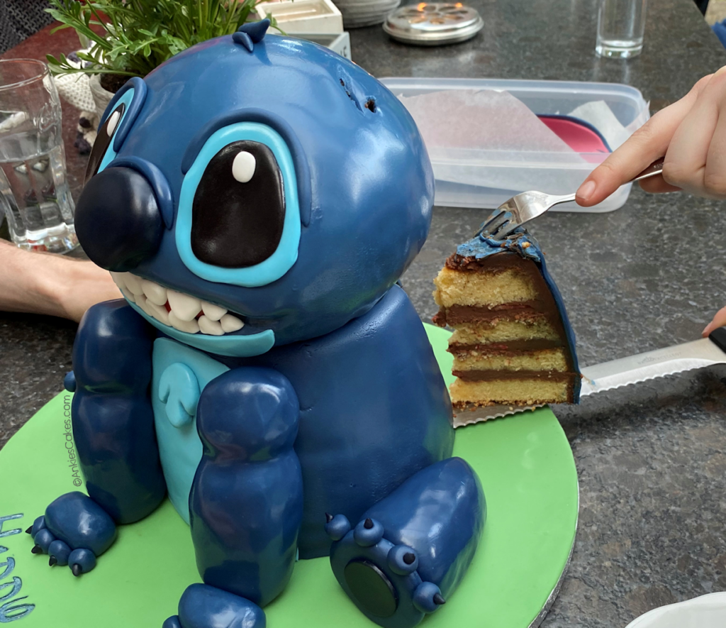 Stitch Cake – Ankie's Cakes