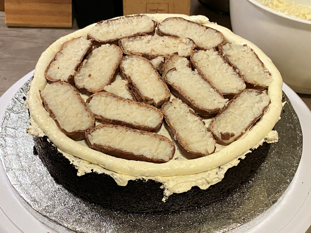 Bounty Cake – Ankie's Cakes